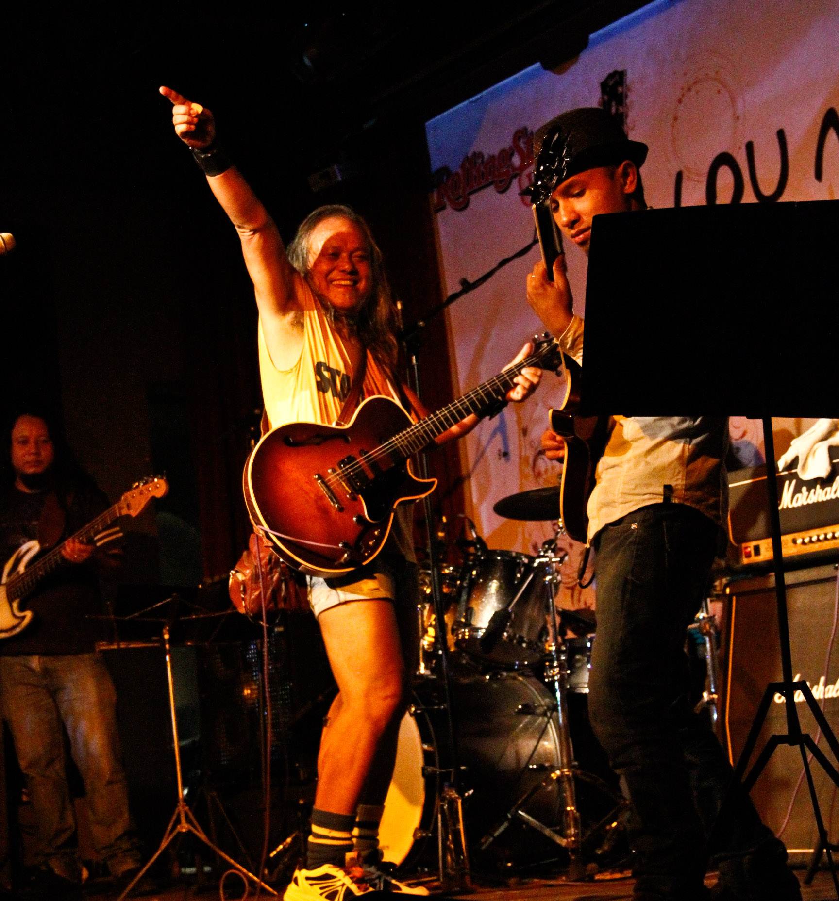 Lou Majaw at Blue Frog