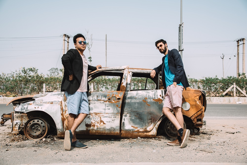 Watch Emenes’ Seventies Inspired Split Screen Video ‘Never Gonna Give ...