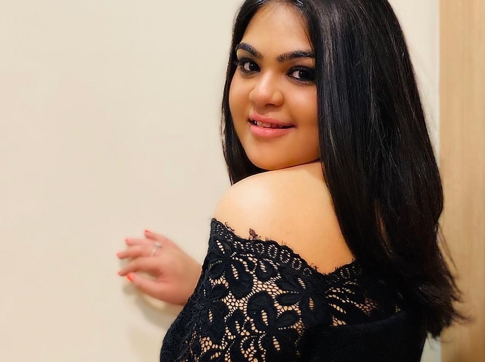 Exclusive Premiere: Singer-Songwriter Mallika Mehta Sings of Longing on ...