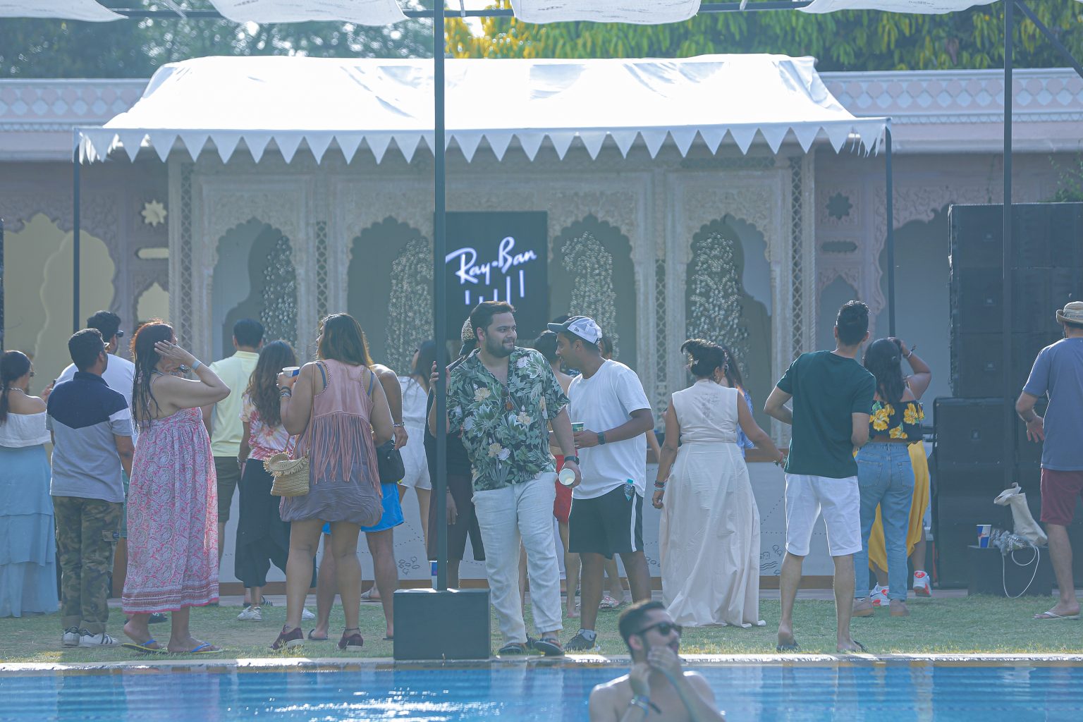 Photos: Ray-Ban Studios Lights Up Magnetic Fields Nomads