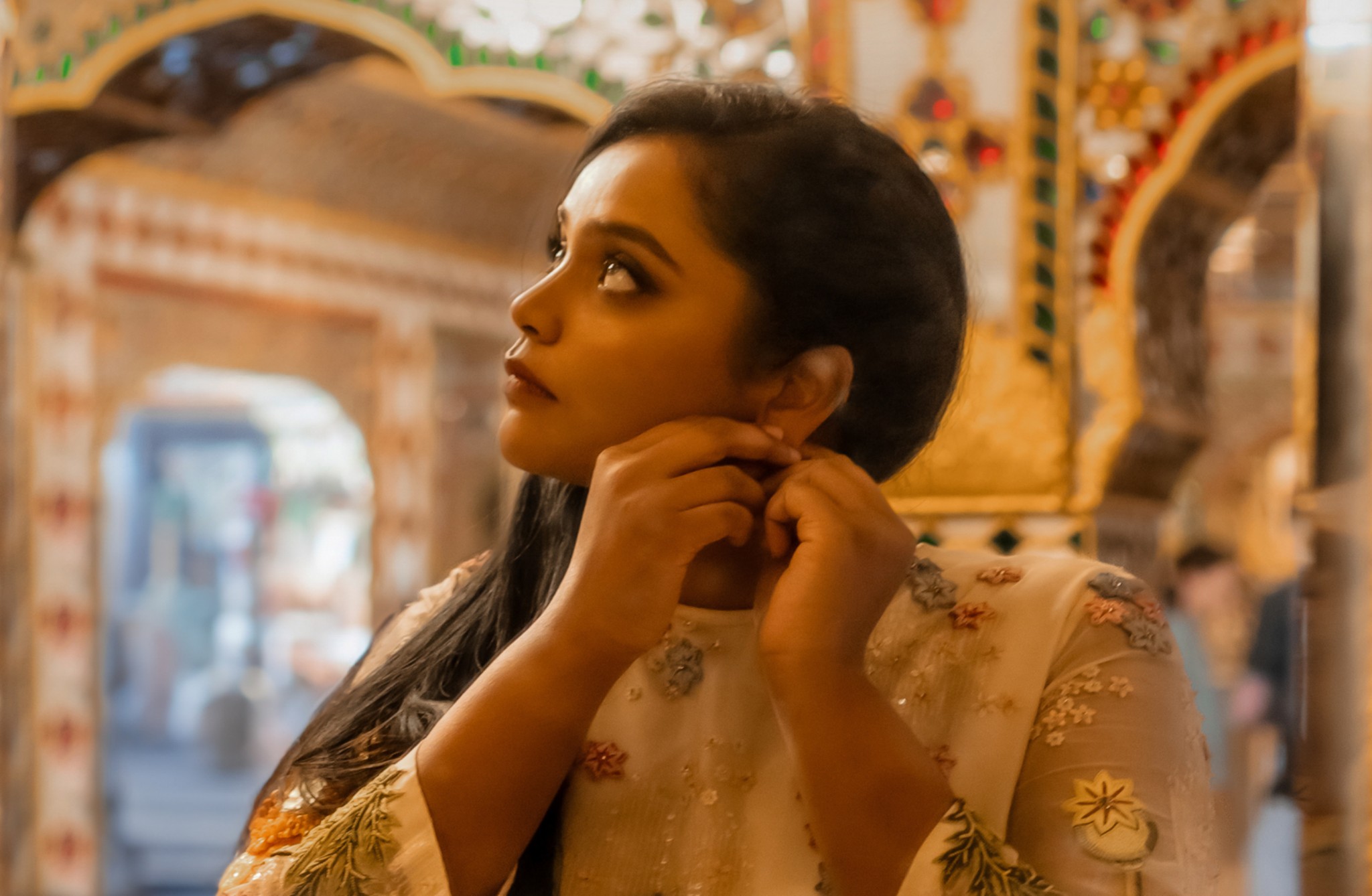 Soha Faces Her Fears in Buoyant ‘Jhumka Sway’ Video