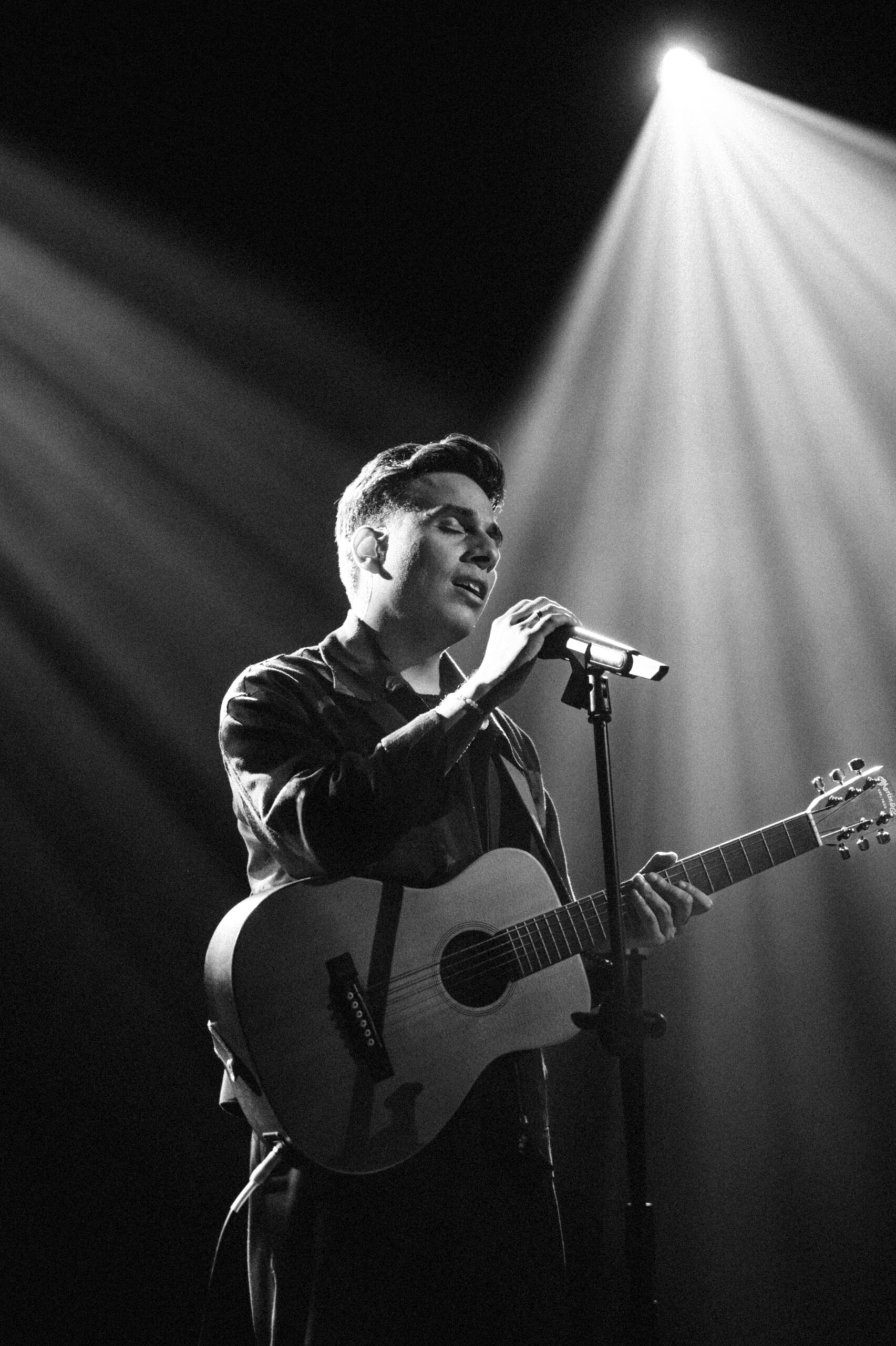 Anuv Jain Leans on Humility and Harmonium for New Song ‘Arz Kiya Hai’